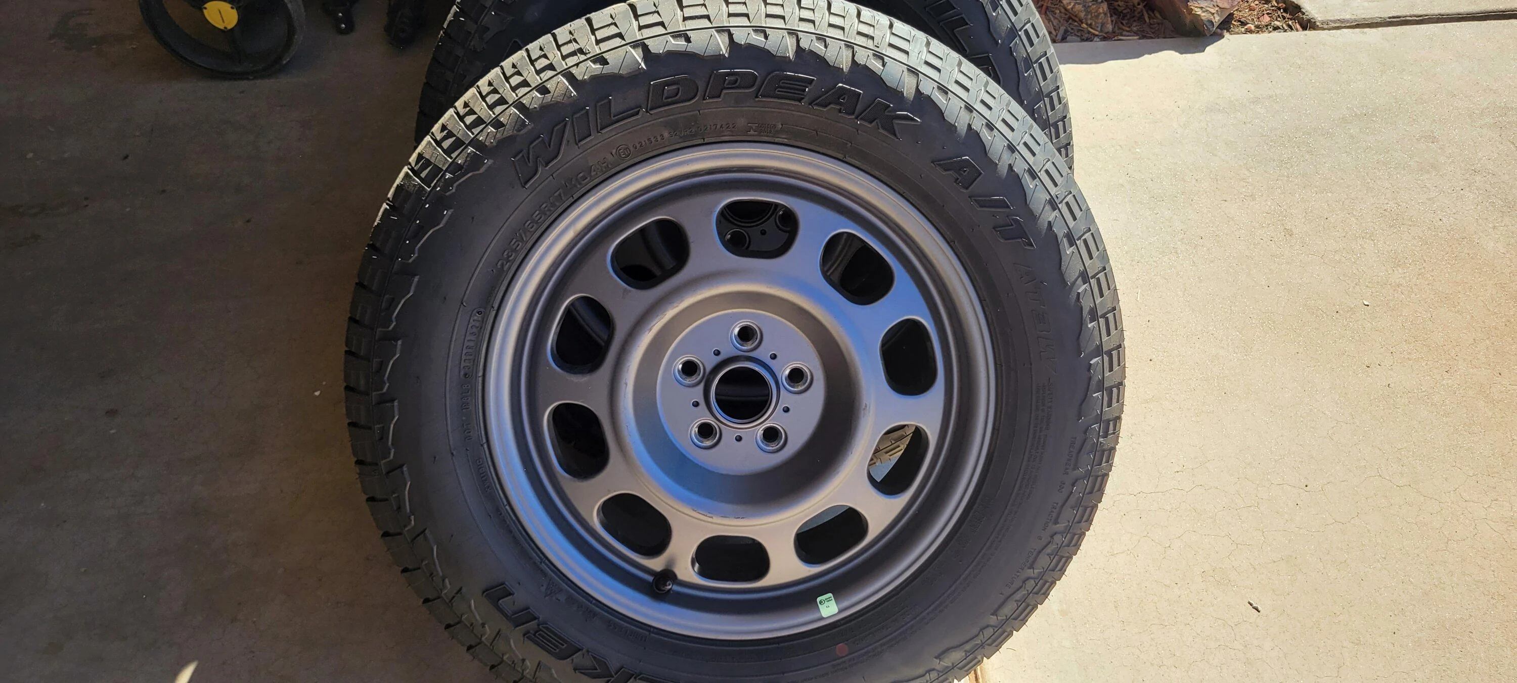 Bronco Sport factory wheels / rims installed on 2022 Maverick | Page 2 ...
