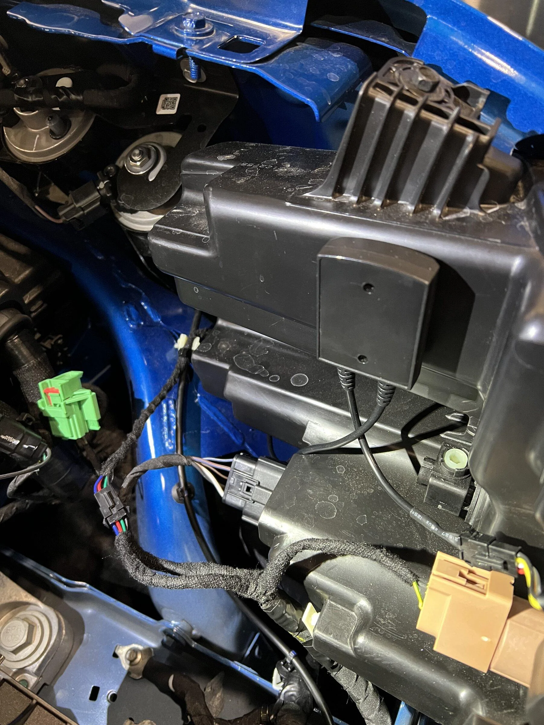 How to wire switchbacks on Lariat DRL | MaverickTruckClub - 2022+ Ford ...