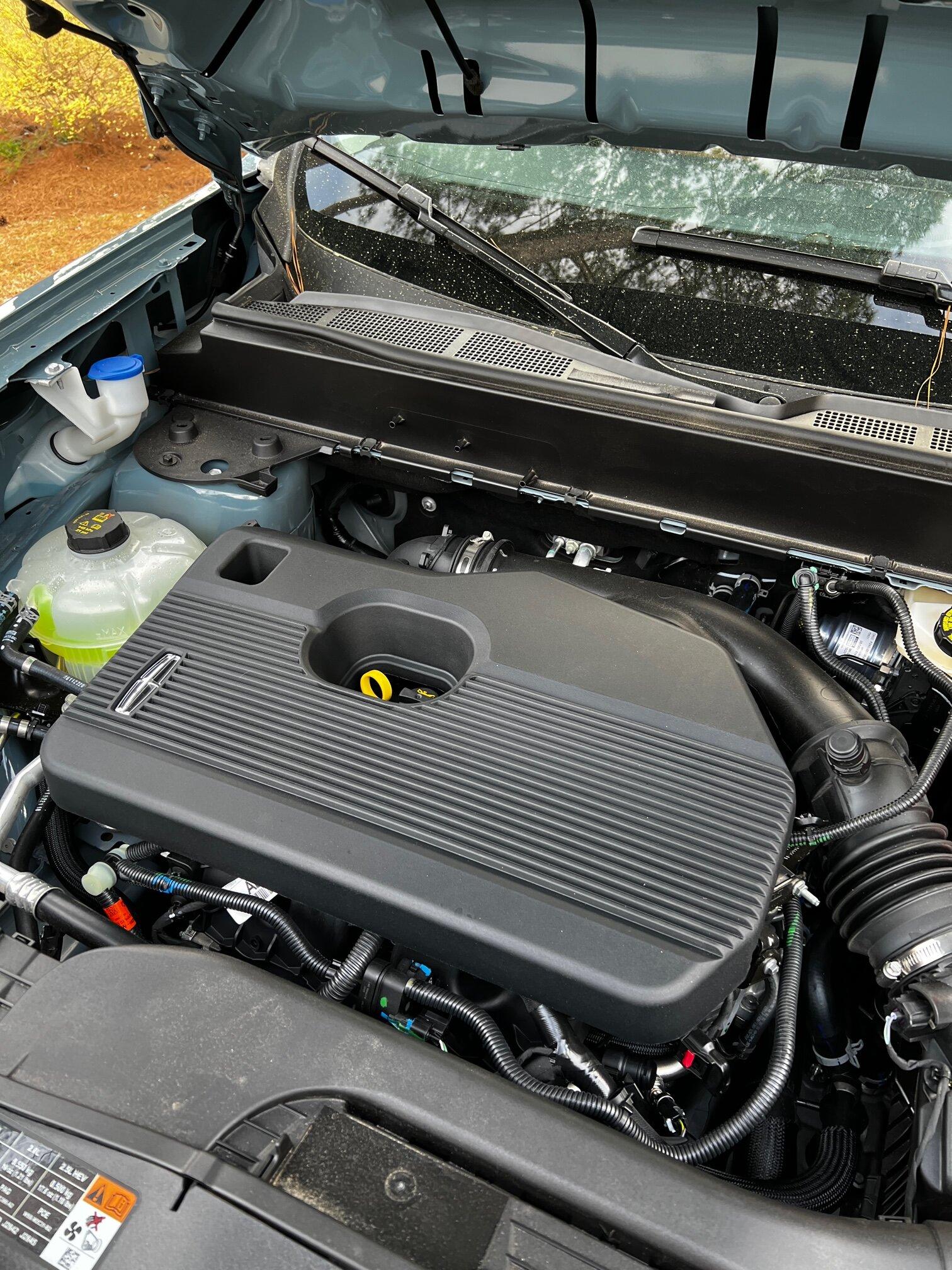 2.0L engine cover from Lincoln Nautilius compatible on Maverick ...