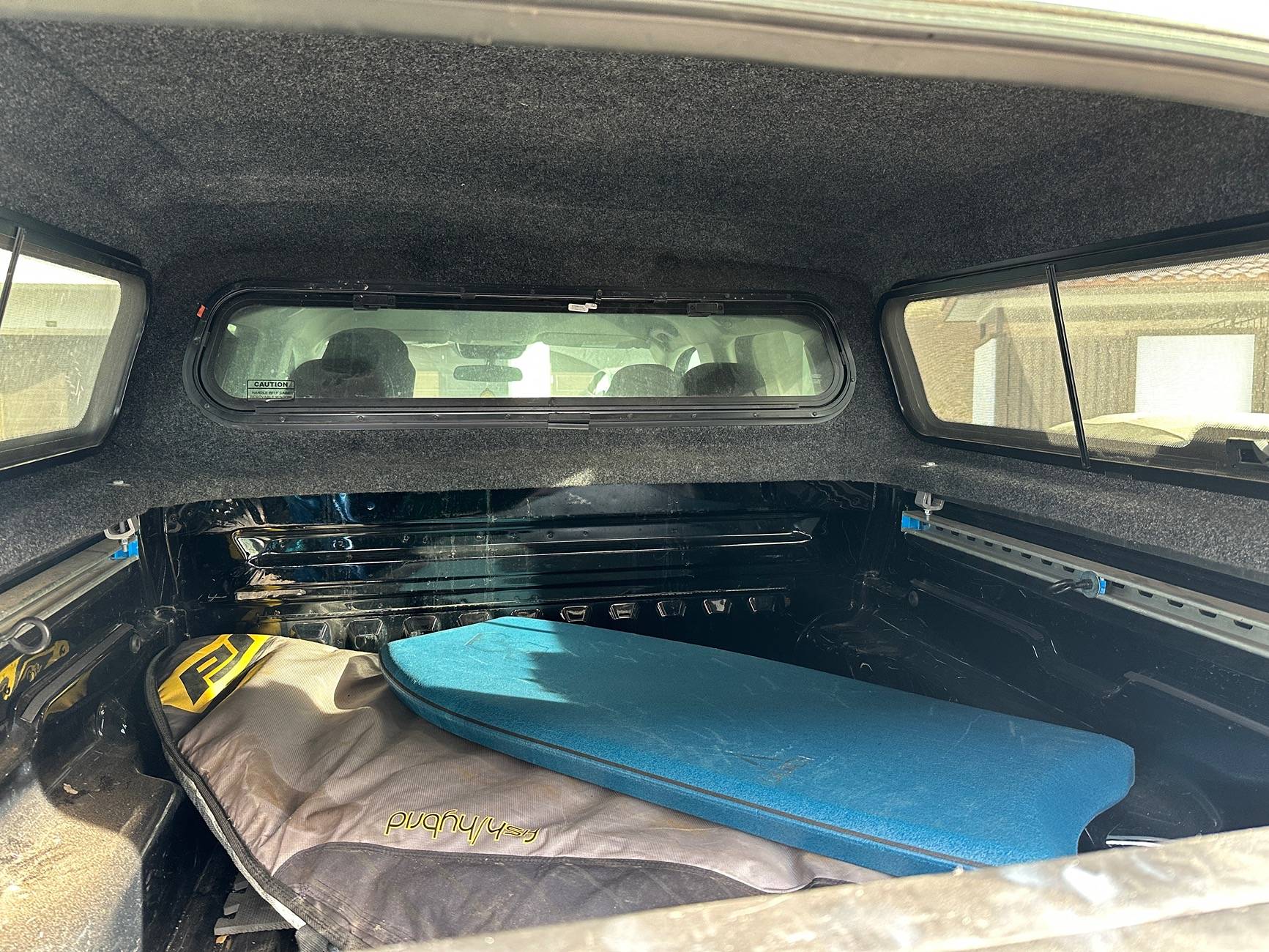 California - Grey Leer shell topper | MaverickTruckClub - 2022+ Ford ...