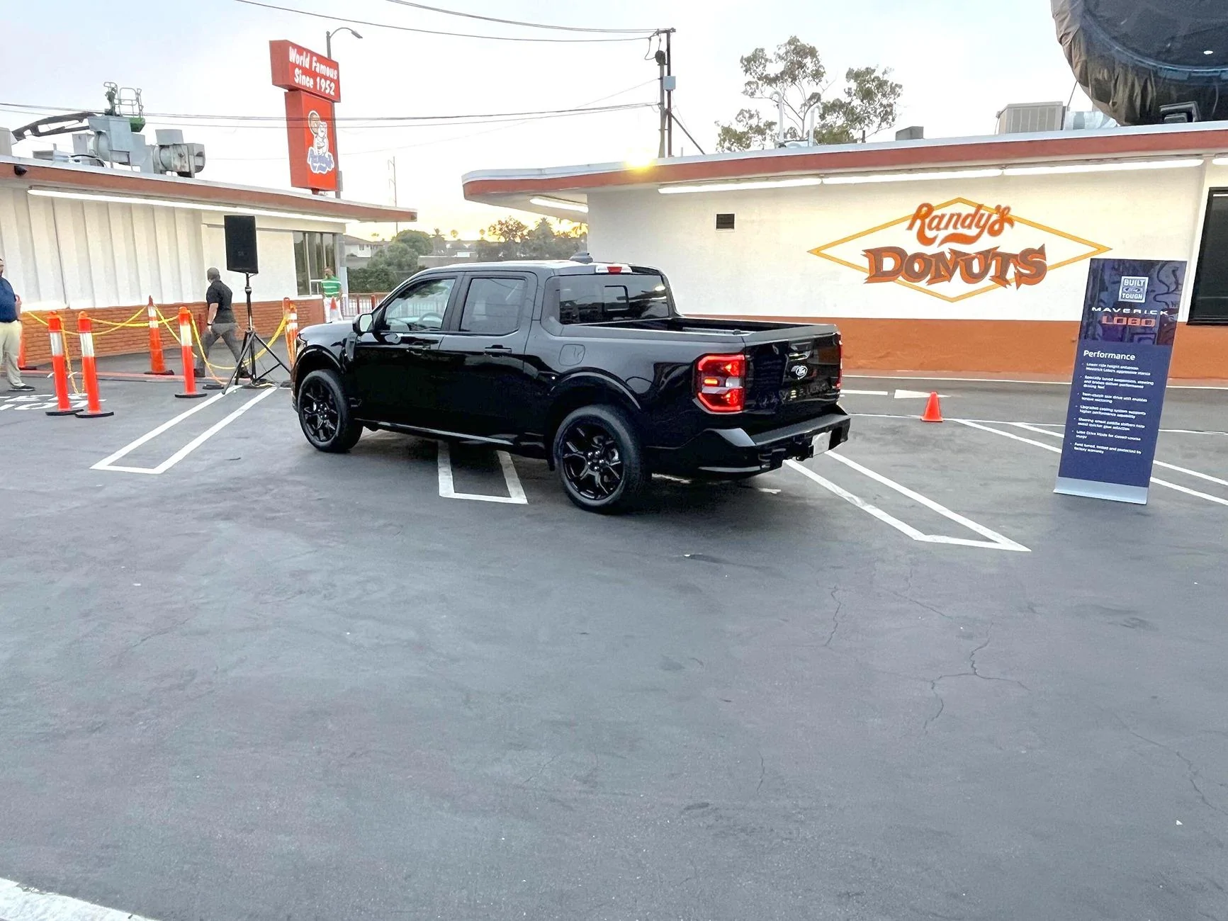 Black Maverick Lobo Spotted at Randy’s Donuts Ingelwood CA ...
