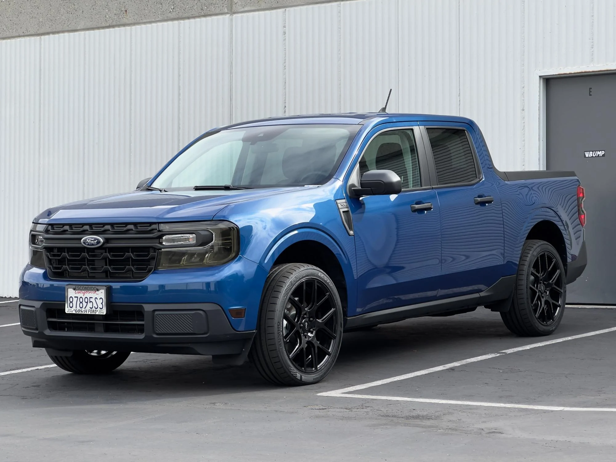 '23 Hybrid XL, Atlas Blue, Lowered (Before & After) on 20's ...