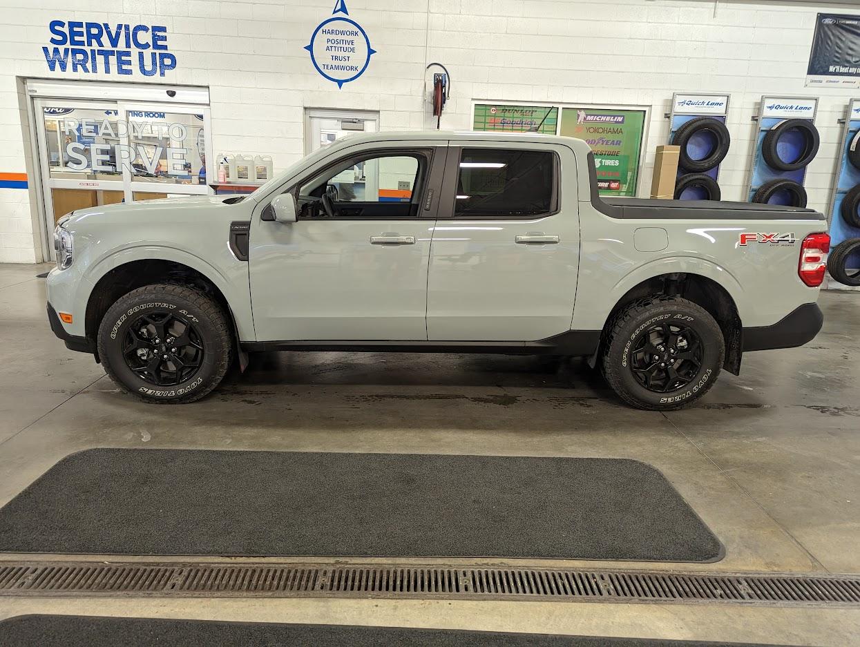 Overlanding Maverick 2.0L XLT AWD with 2" inch lift + 255/75r/17 tires ...