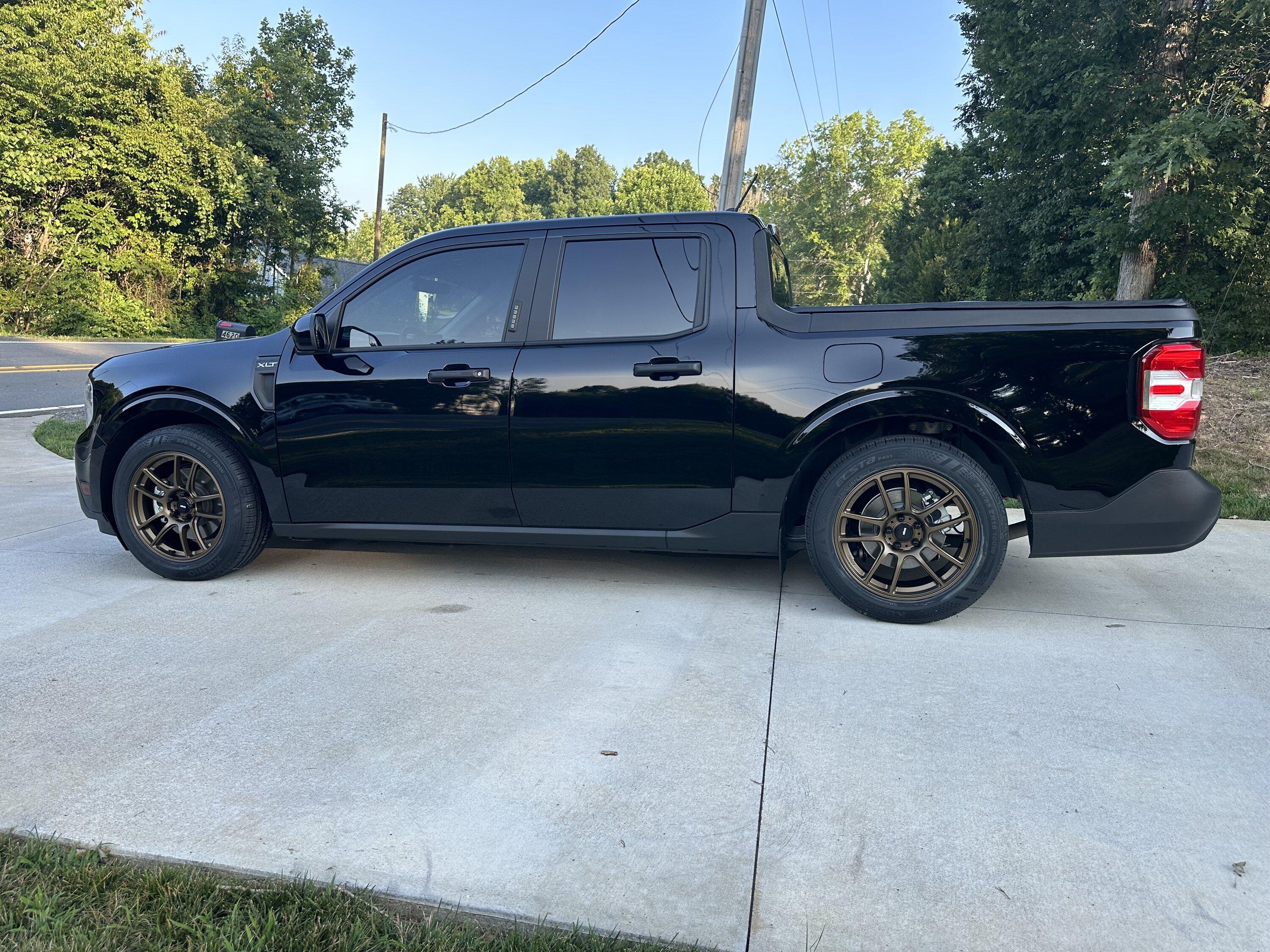 Aftermarket wheels / tires installed: Konig Heliogram 18x8.5 + Kumho ...