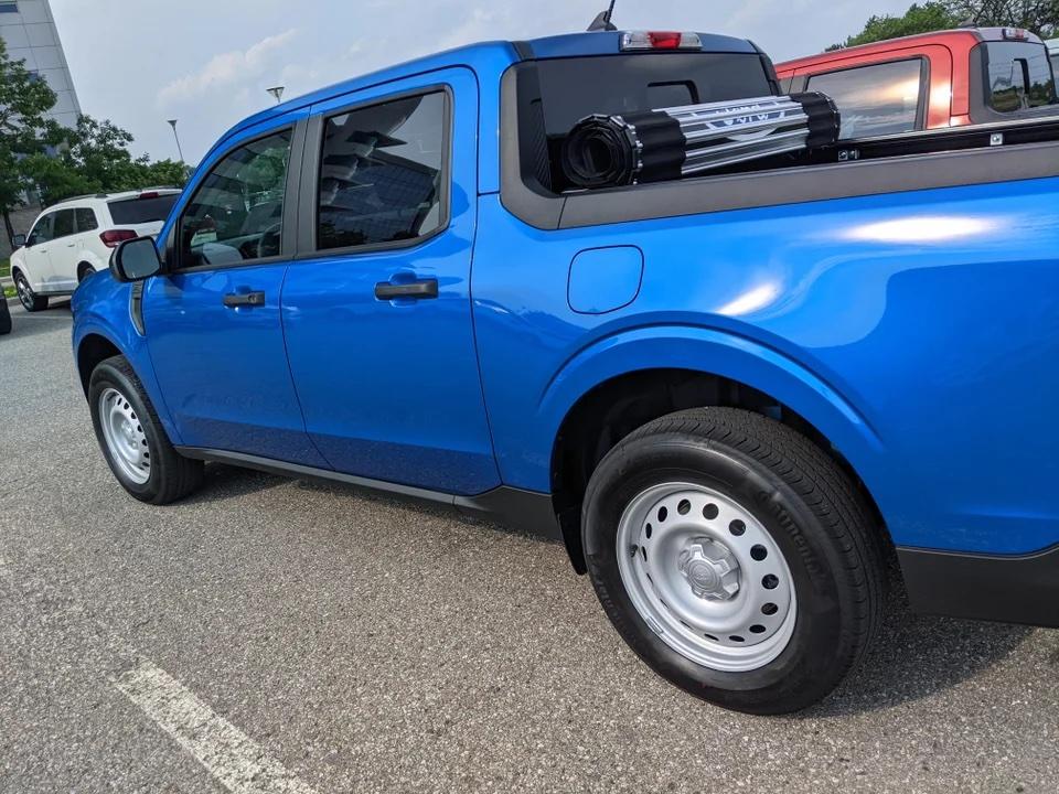 VELOCITY BLUE Maverick Photos Thread | MaverickTruckClub - 2022+ Ford ...