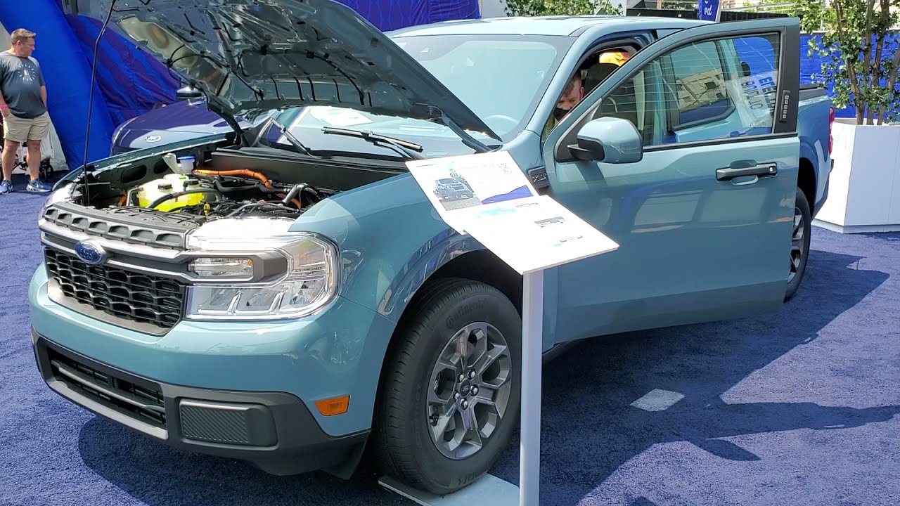 Exterior & Interior Video: 2022 Maverick XLT Hybrid in Area 51 ...