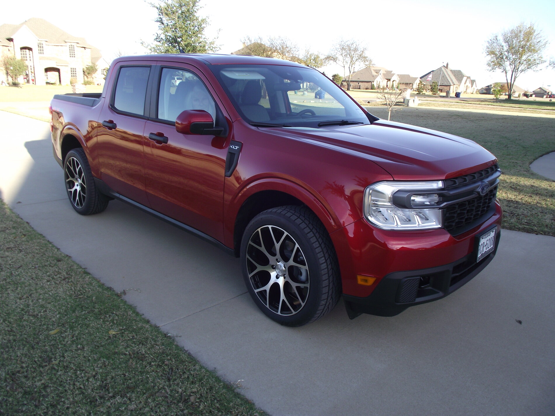 20" Wheels (Ravetti) and 245/45/R20 Continental Tires installed ...