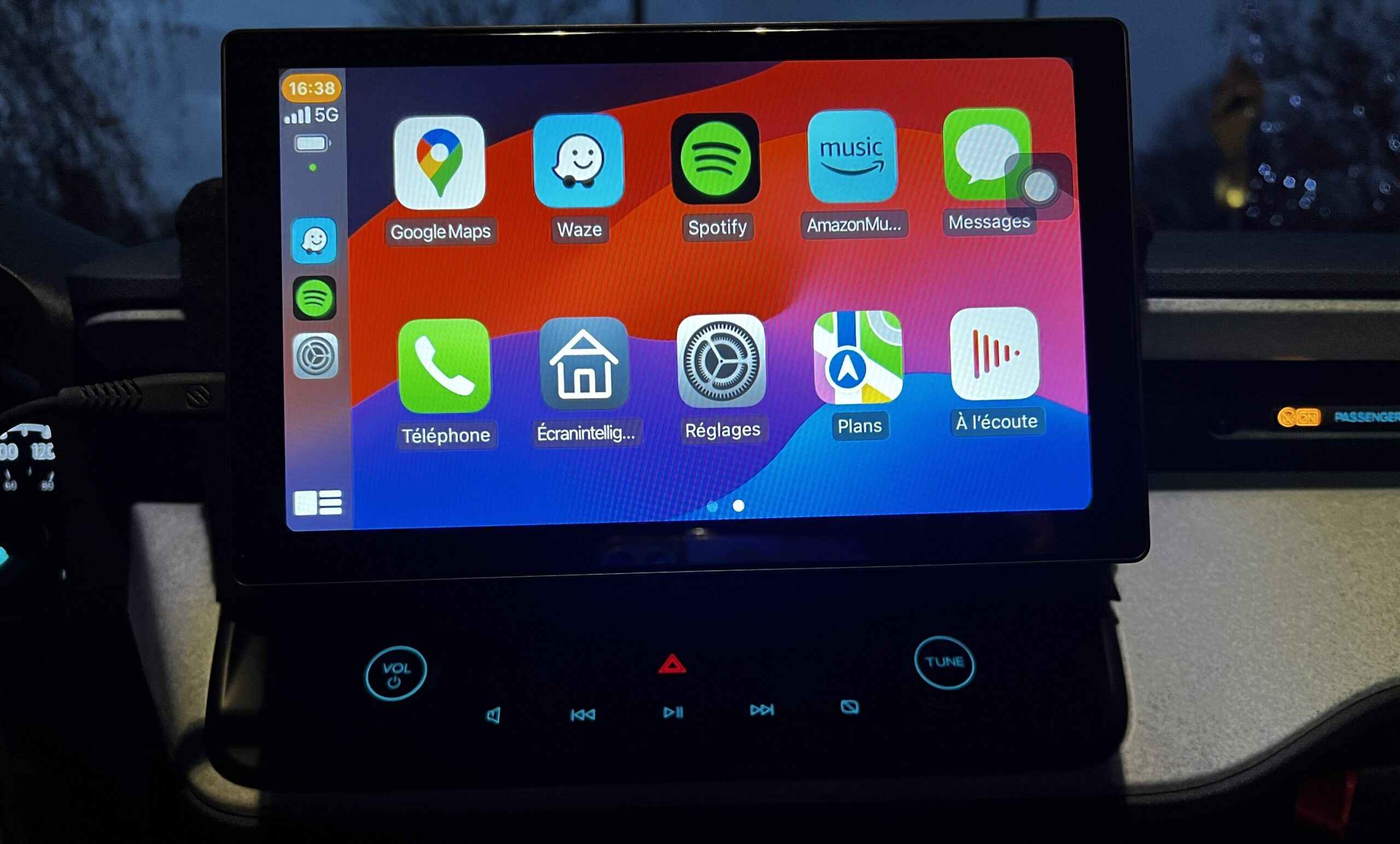 Installing an External Carplay Screen (not using OEM screen) DIY ...