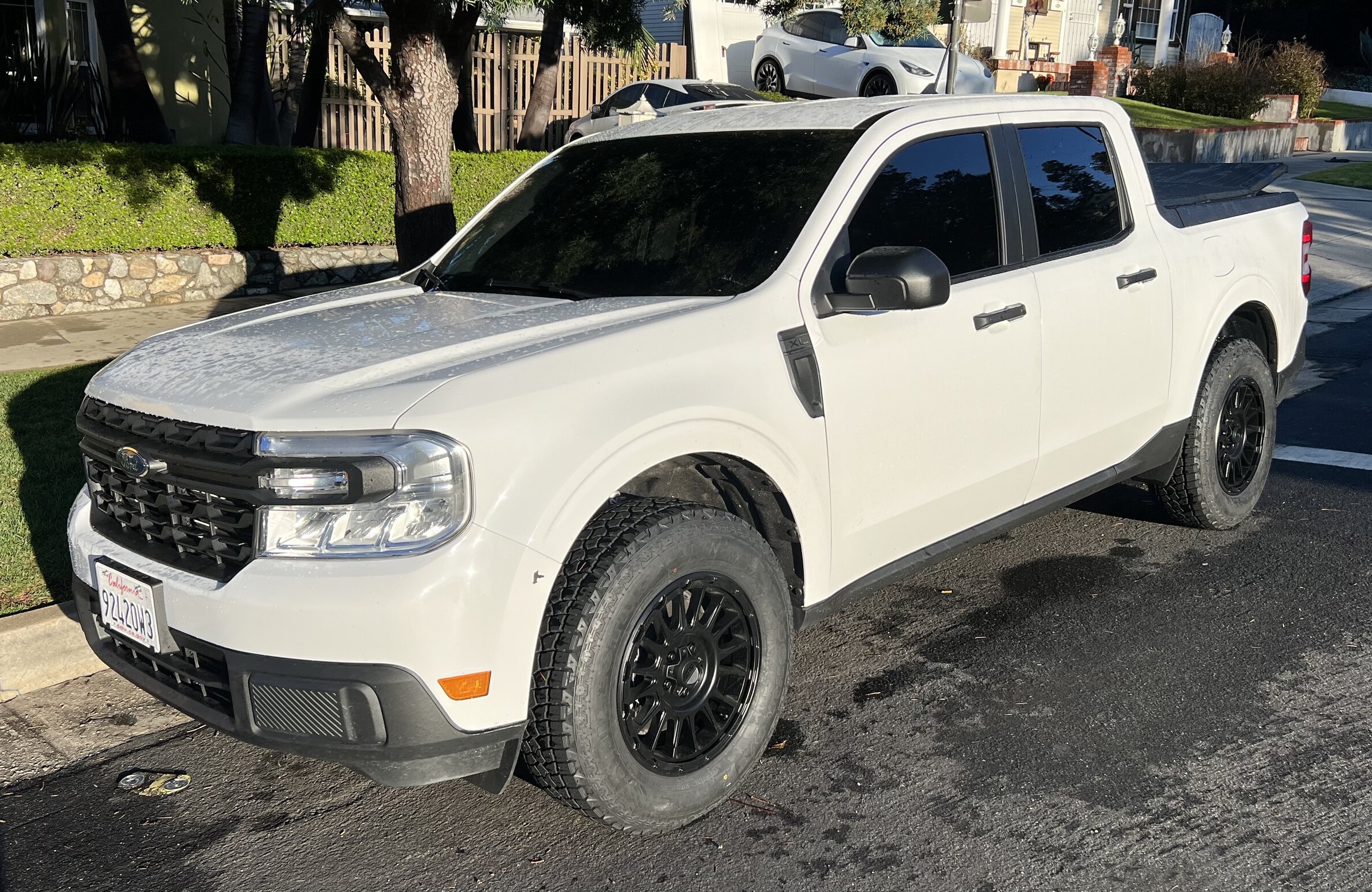 Maverick XL hybrid on KMC wheels and 245/70r17 tires ...