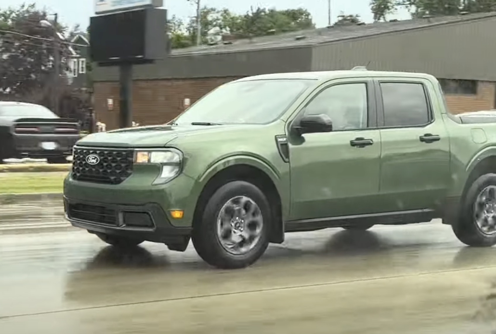 2025 Eruption Green Maverick XLT Spotted on Video | MaverickTruckClub ...