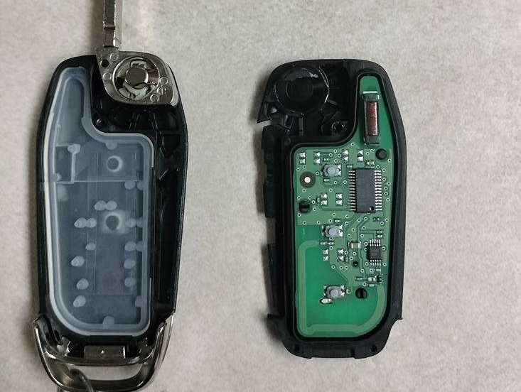 Remove panic button from Maverick key fob (DIY how-to disassemble ...