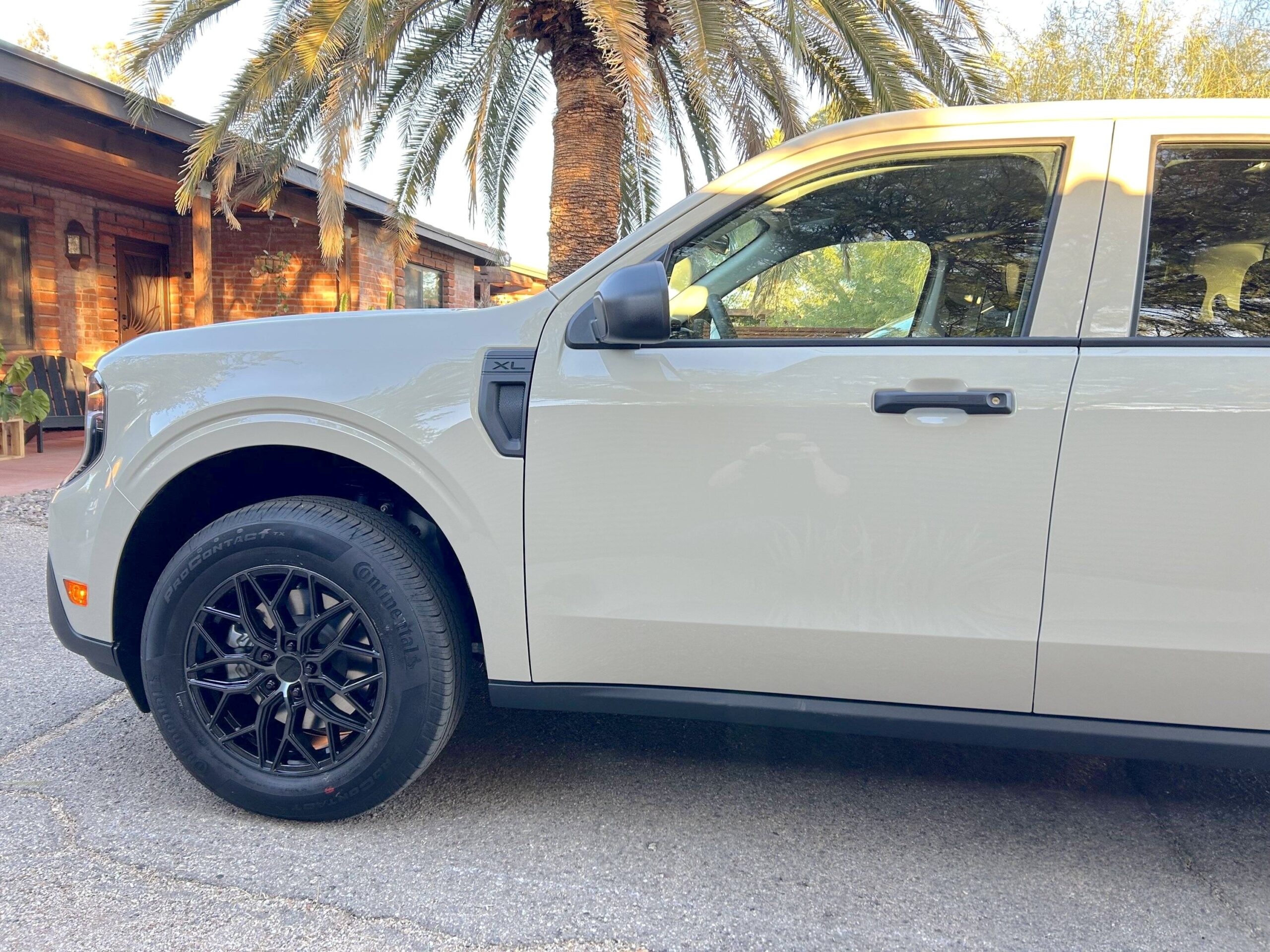 2025 Maverick XL Desert Sand Gets Aftermarket Wheels ...