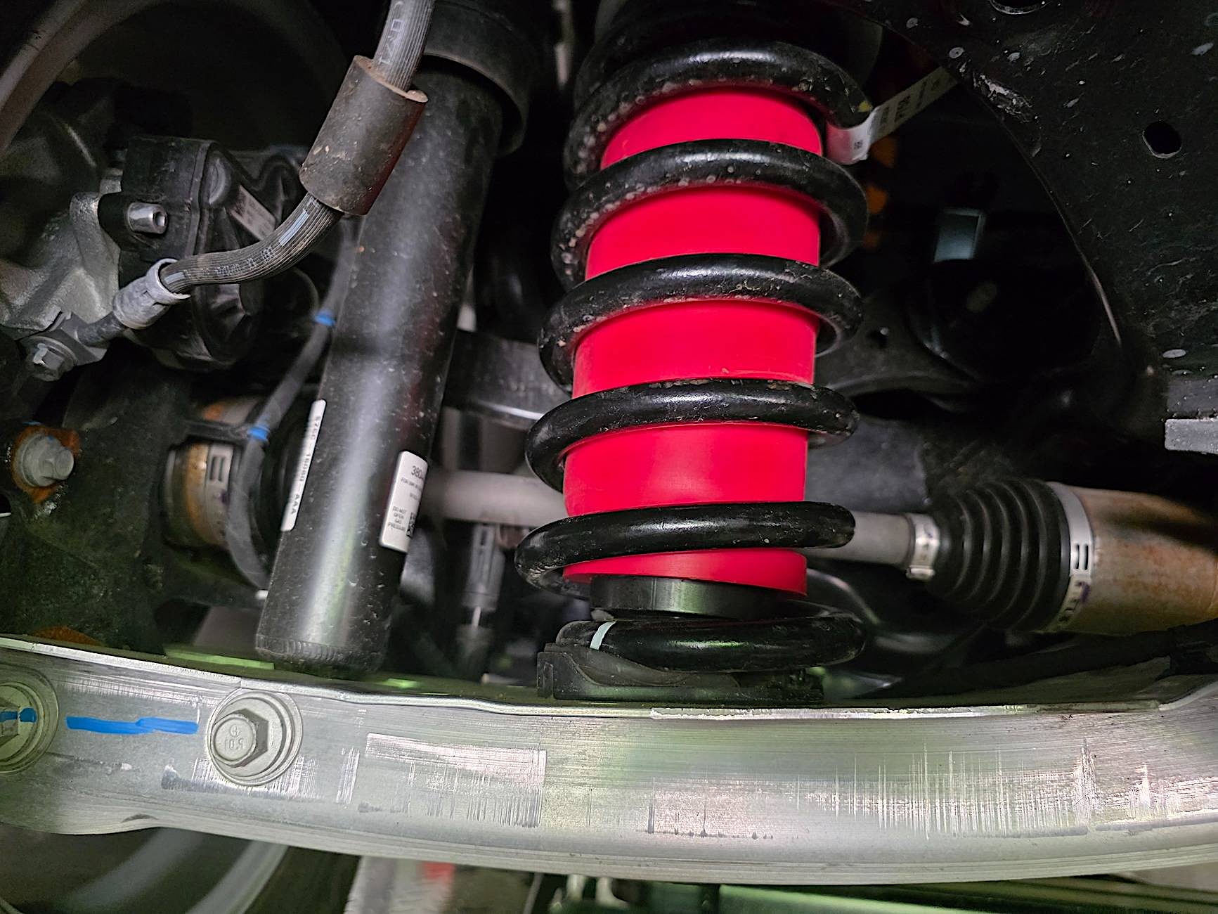 2025 AWD hybrid Maverick - air bag suspension and compressor(s) install ...